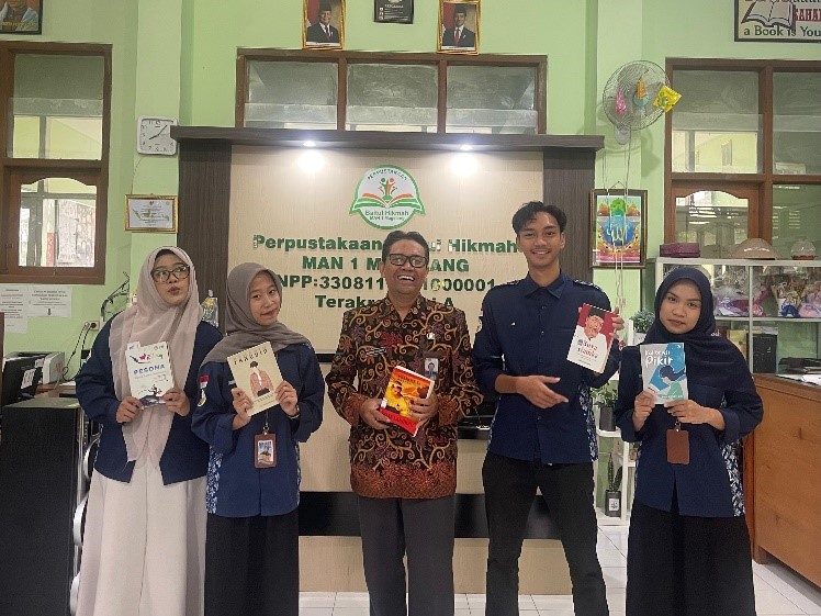 Kolaborasi Tim Magang Untidar dan Guru MAN 1 Magelang Jalankan Program Literasi "1 Minggu 1 Buku ...